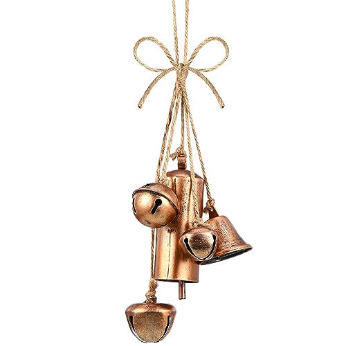 30 Christmas Wall Décor Ideas to Spruce Up your Interiors for the Holidays