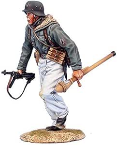Amazon.com: First Legion BB044 German SS Infantry Running with PZ Faust WWII Toy Soldier : Toys ...