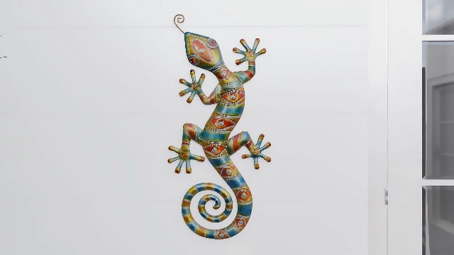 Watch Deco 79 Metal Lizard Indoor Outdoor Wall Decor on Amazon Live