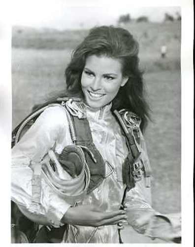 Raquel Welch Fathom 8x10" Photo #G5303 at Amazon's Entertainment ...