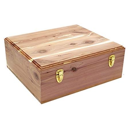 Amazon.com - Cedar Essence Sweater/Storage Box with Lid & Dual Clasps ...