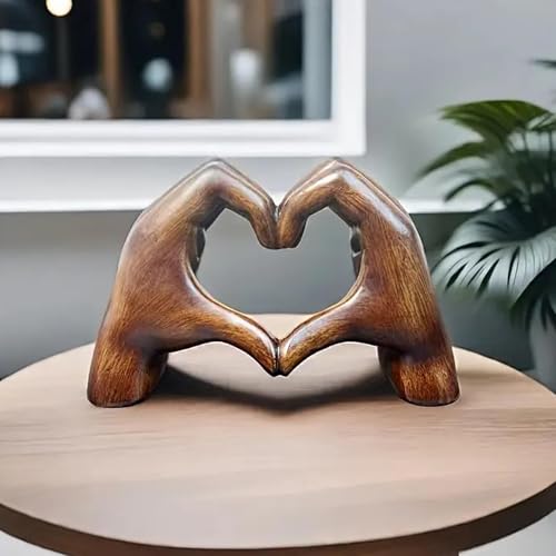 Best Hearts Statues to Celebrate Love and Emotion - Totally Reviewed