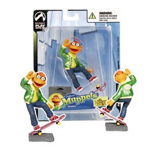 Amazon.com: 4" Online Exclusive Muppets Scooter with Skateboard Figure ...