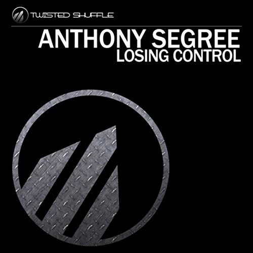 Amazon MusicでAnthony SegreeのLosing Controlを再生する