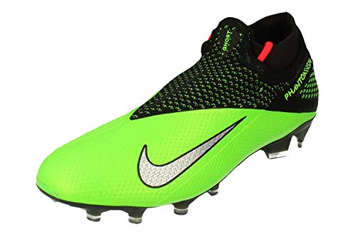 5 Best Nike Cleats For Goalkeepers – Fun In The Yard