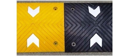 TRADESAFE_Plastic Speed Humps : Amazon.in: Industrial & Scientific