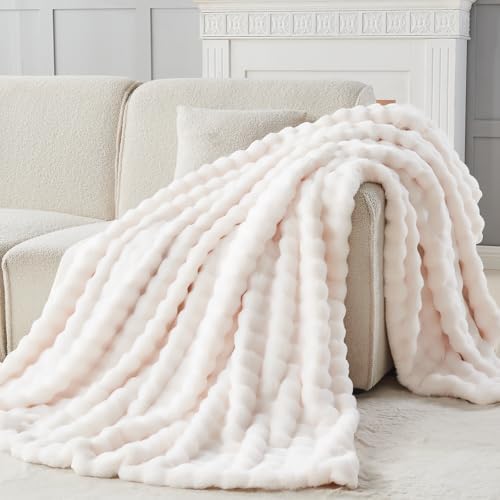 Amazon.com: NEWCOSPLAY Faux Fur Throw Blanket Ivory Bubble Blanket ...