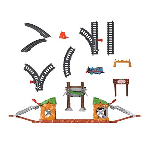 Thomas & Friends Walking Bridge train set, playset with motorized train ...