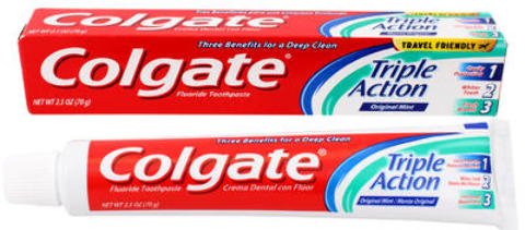 Amazon.com : Colgate Travel Size toothpaste, Multicolor, Triple Action ...