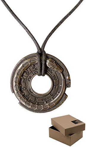 Amazon.com: Assassin's Creed Connor Amulet Necklace Bronze Official ...