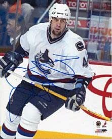 Amazon.com: Todd Bertuzzi Autographed Photo - 8x10 - Autographed NHL Photos