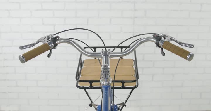 Watch Raleigh Bikes Port Townsend City Utility Bike on Amazon Live