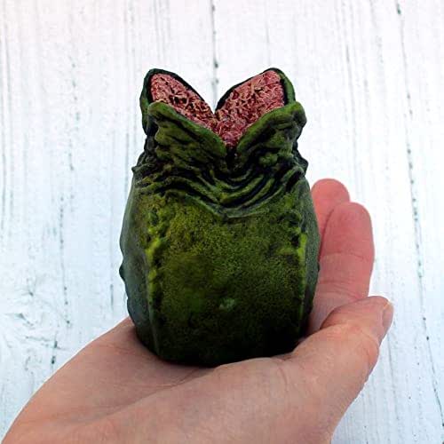 Alien Xenomorph Egg Aliens Movie (Hatching) : Amazon.co.uk: Home & Kitchen