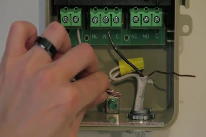 Watch Wiring a TORK® TU40 or DTU40 for 120 volts on Amazon Live