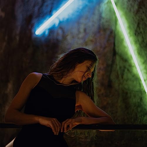 Play À qui la faute ? by Andréane Le May on Amazon Music