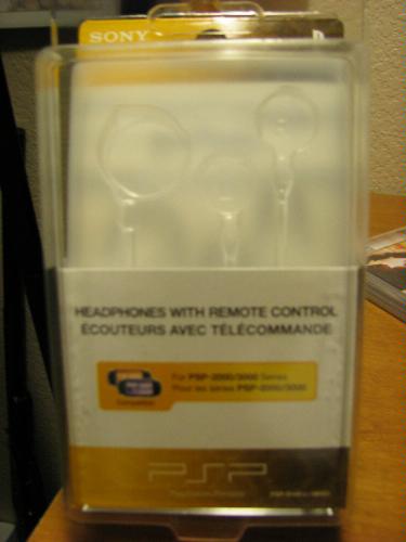 Amazon.com: PSP Headphones with Remote Control : Video Games