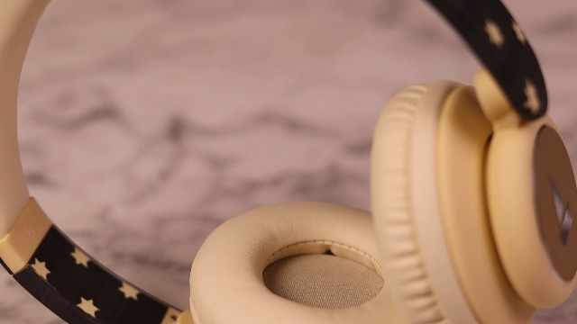 Dev Dutt's Amazon Page