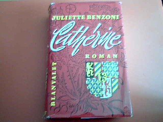 Amazon.com: Catherine, Roman: Books