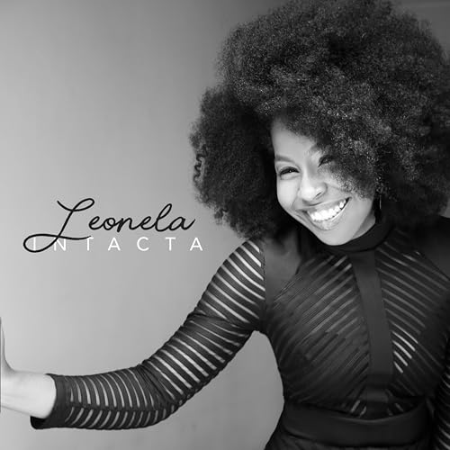Intacta by Leonela on Amazon Music - Amazon.com