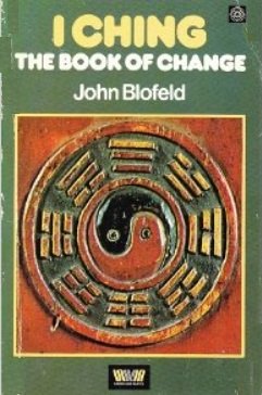 Amazon.com: I Ching (Mandala Books): 9780041810219: Blofeld, John: Books