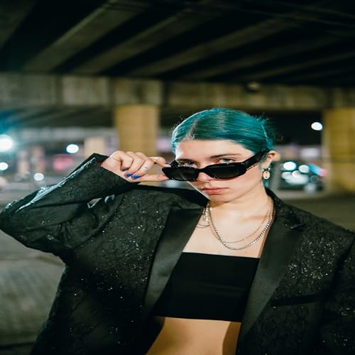 Écouter Gafas Bulgari par Iza M sur Amazon Music Unlimited