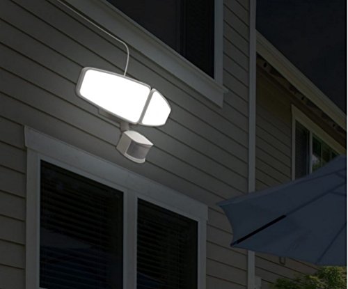 Sunforce Outdoor Solar Motion Light Review - Solar Panel America