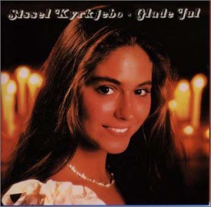 Amazon.com: Glade Jul: 4988102174156: Books