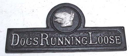 DOGS RUNNING LOOSE Cast Iron Sign : Amazon.co.uk: DIY & Tools