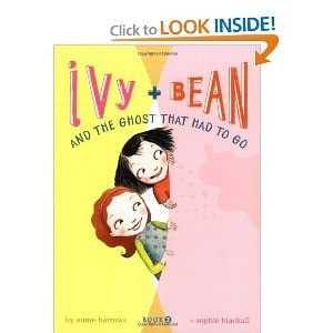 Amazon.com: Ivy + Bean and the Ghost that had to go: 9781428153912 ...