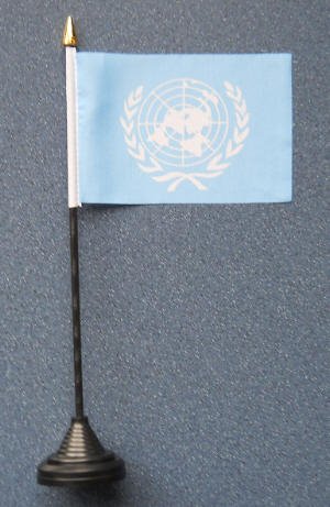 United Nations Desk Table Top Flag : Amazon.co.uk: Stationery & Office ...