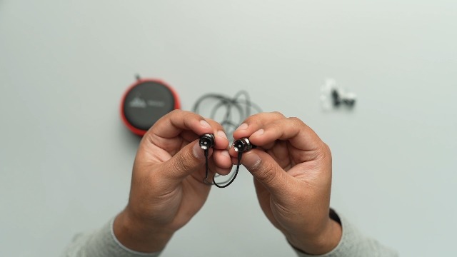 Watch WeCool Mr.Bass W001 Snug Fit Metallic in Ear Earphone on Amazon Live