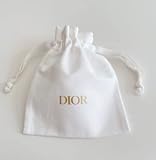 ・ブランド:Dior・[ 仕様 ] ひも開閉式・クリスチャンディオールのオリジナル巾着ポーチ・・小ぶりなサイズ感なので、リップなどのちょっとしたコスメを入れるのにおすすめです・※商品画像はサンプルのため、色味やサイズ等の仕様に変更がある場合...