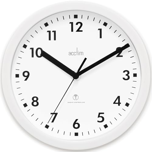 Acctim Elstow 22845 Wall Clock in Meadow Green : Amazon.co.uk: Home & Kitchen