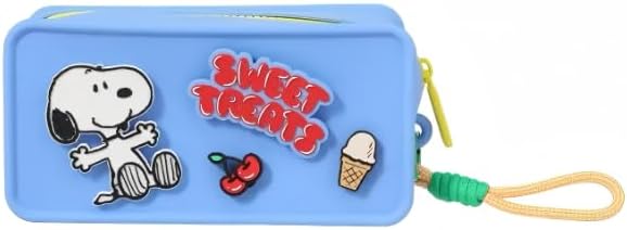 Amazon.com: MINISO Snoopy Makeup Bag Travel Cosmetic Bag, Silicone ...