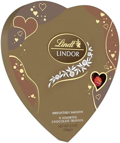 Amazon.com : Lindt LINDOR Assorted Chocolate Candy Truffles Heart ...