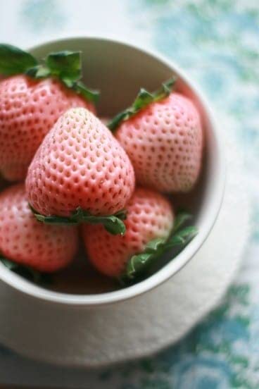 Ritz Farming Strawberry Seeds Big Sweet Pink Strawberries Fresh Fruit ...