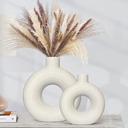 50 Farmhouse Vases That Are Simply Stunning