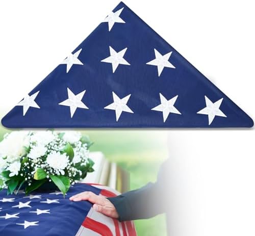 Amazon.com : Mindsoft 5 x 9.5 ft Folded Memorial American Flag USA ...