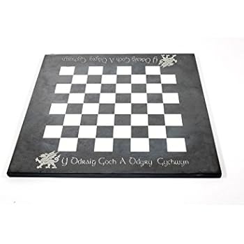 Wales Welsh Dragons & Sheep Resin Chess Set: Amazon.co.uk: Toys & Games