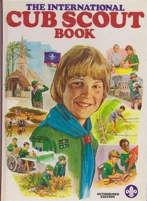 The International Cub Scout Book: Harwood, David: 9780723509226: Amazon ...