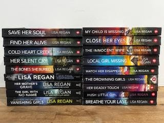 Detective Josie Quinn Series Book Set: Lisa Regan: Amazon.com: Books