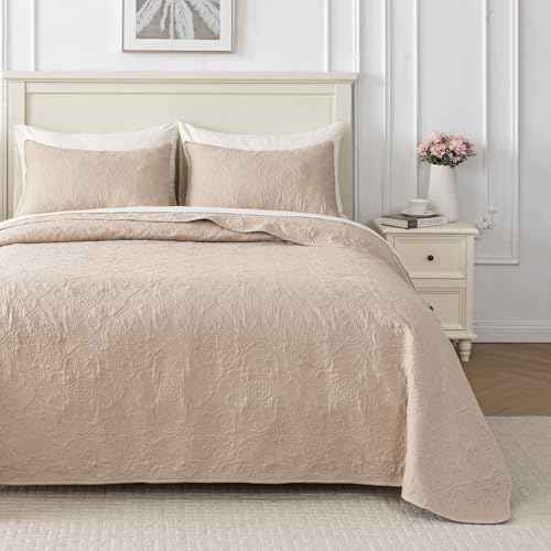 Amazon.com: Beige Full/Queen Quilt Set - 3-Piece Bedding Coverlet, Soft ...