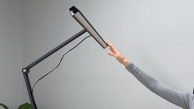 해외직구전문 쇼핑365 EAYOYAE LED Desk Lamp,31.5inch Aluminum Alloy Brightest ...