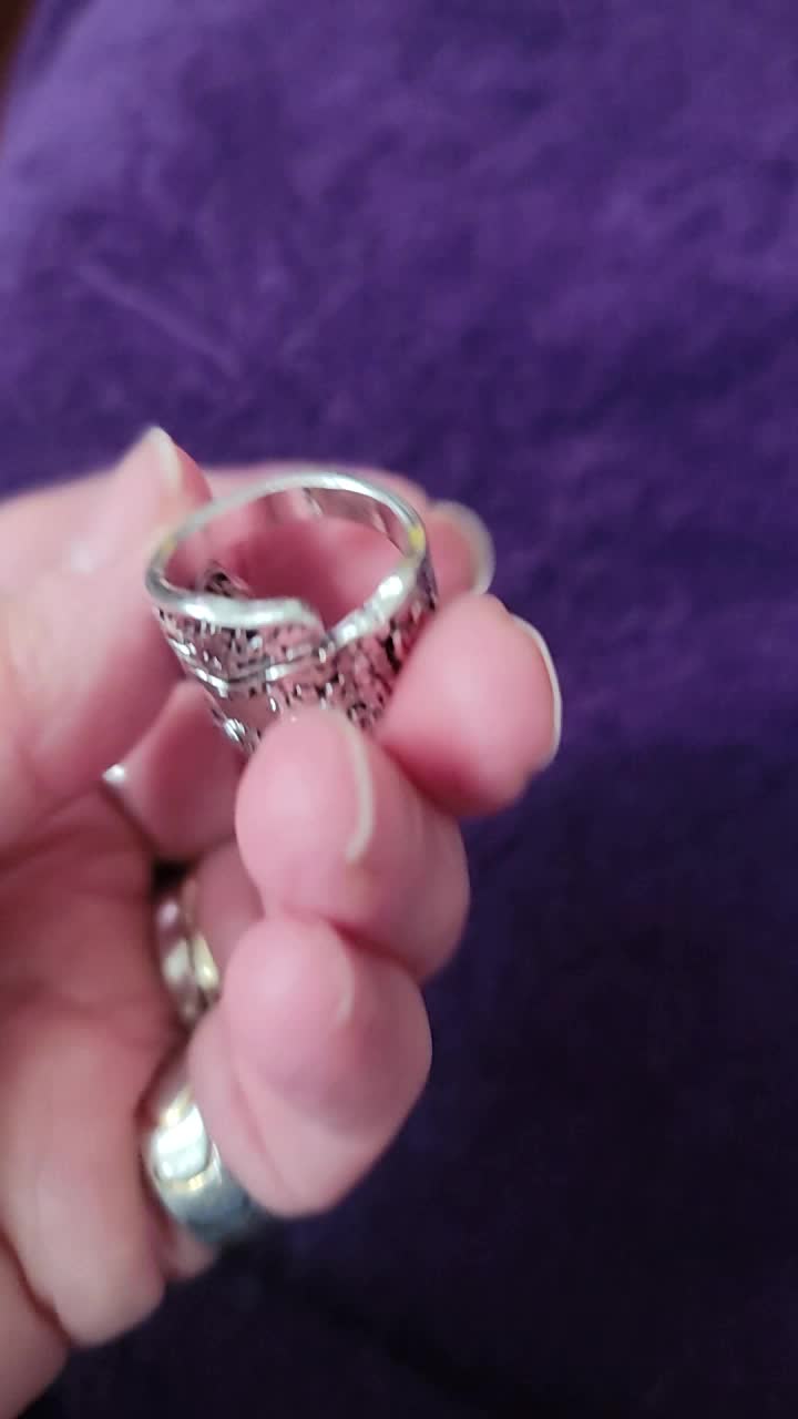Watch This ring is not the same as advertised on Amazon Live