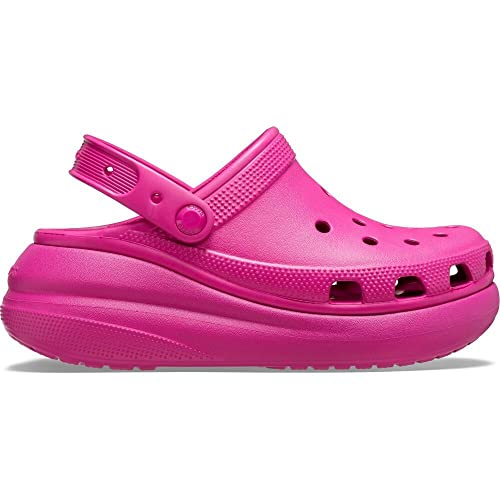 Best Colors for Crocs: 9 Crocs Outfit Ideas