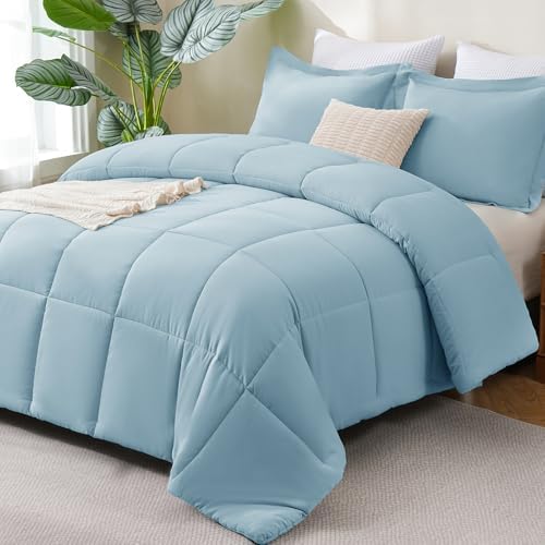 Amazon.com: CozyLux Queen Comforter Set - 270GSM Light Blue Bedding ...