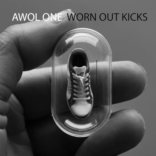 Écouter WORN OUT KICKS par Awol One sur Amazon Music Unlimited