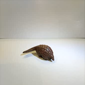 Amazon.co.jp: EIKOH Giant Pangolin Miniature Planet Animal Figure ...