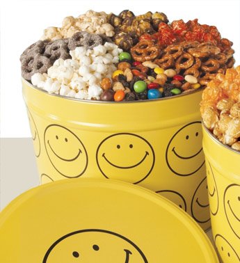 Amazon.com : Smiley Face Popcorn and Snacks - 7 Way Smiley Snacks Gift ...