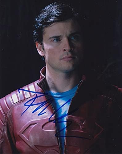 Tom Welling signed 8x10 photo at Amazon's Entertainment Collectibles Store
